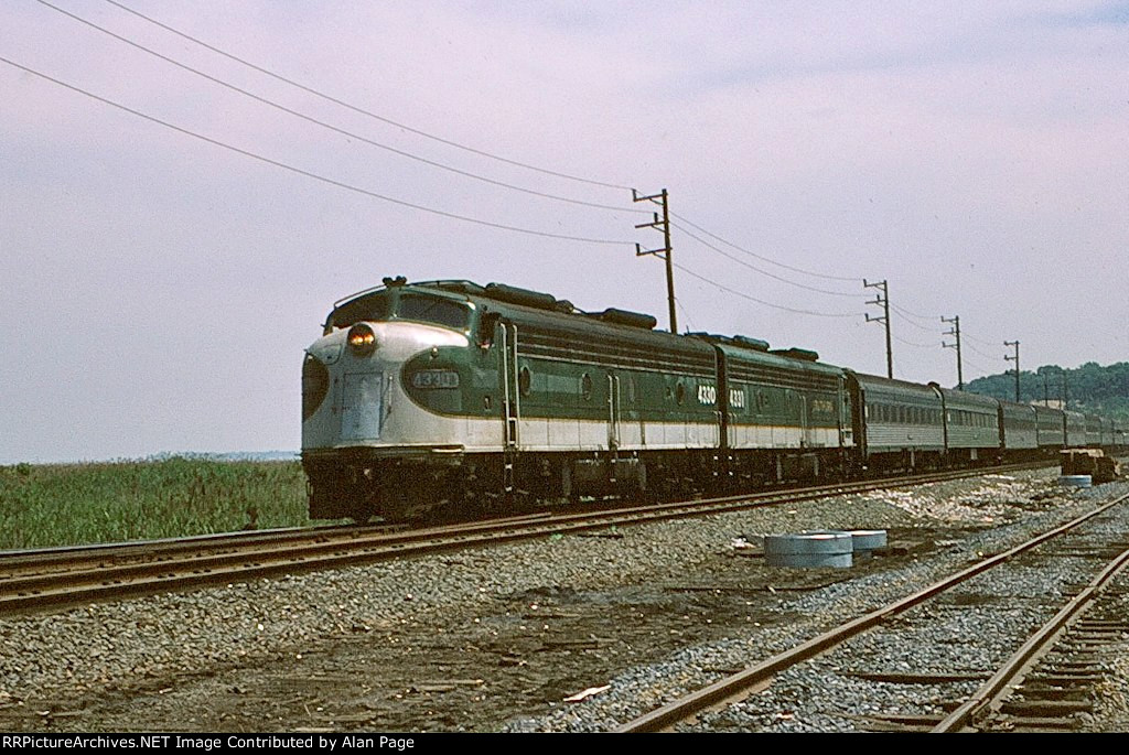 NJT E-8As 4330 and 4331 pull nine cars